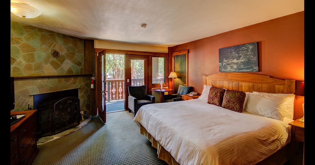 Silver Moon Inn in Estes Park, the United States from $132: Deals ...