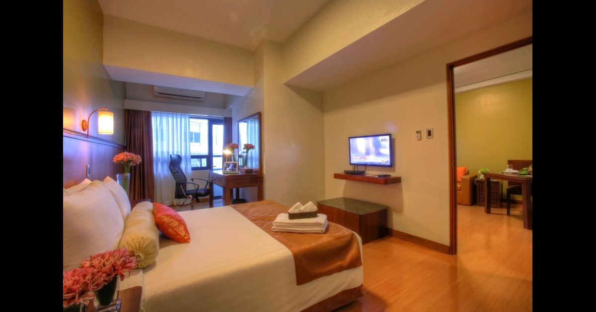 The Malayan Plaza, Manila, NCR, Philippines - Compare Deals