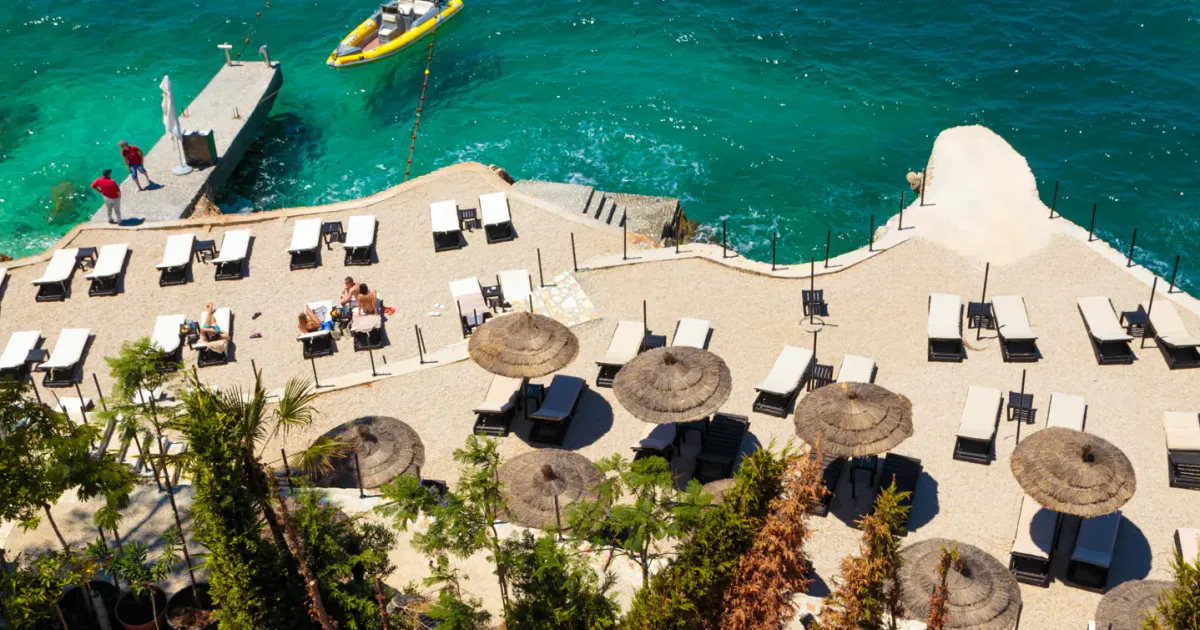 Maritim Marina Bay Resort Spa & Casino da 90 €. Resort a Valona - KAYAK