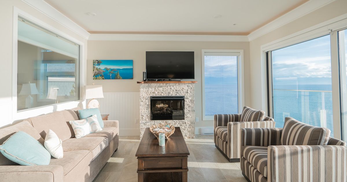 Sookepoint Ocean Cottage Resort from $124. Sooke Hotel Deals & Reviews ...