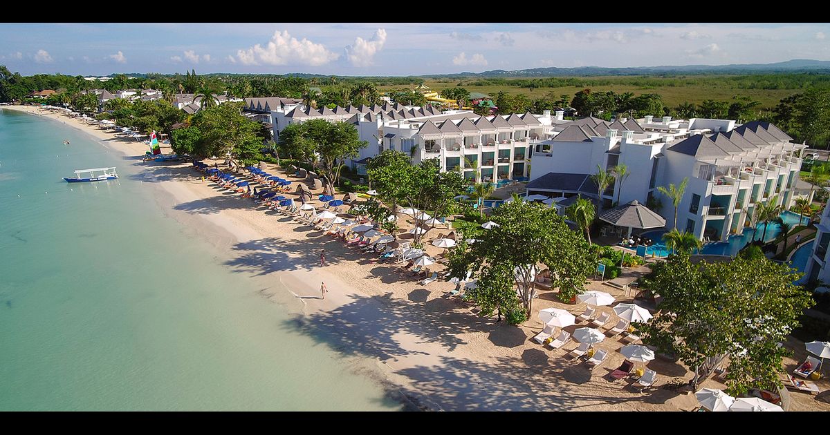 Azul Beach Resort Negril, Gourmet By Karisma, Negril - Compare Deals