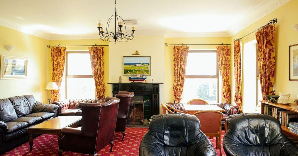 Pier House Bed & Breakfast from $176. Inishmore Hotel Deals & Reviews ...