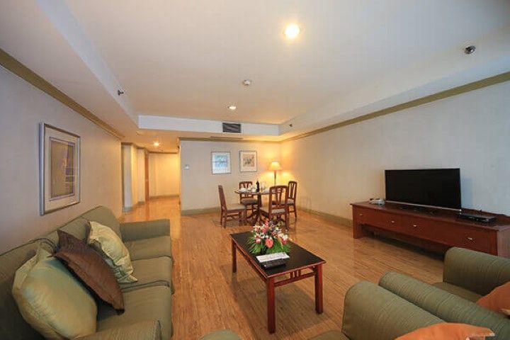 Infinity Tower Suites $76 ($̶1̶5̶1̶). Makati Hotel Deals & Reviews - KAYAK