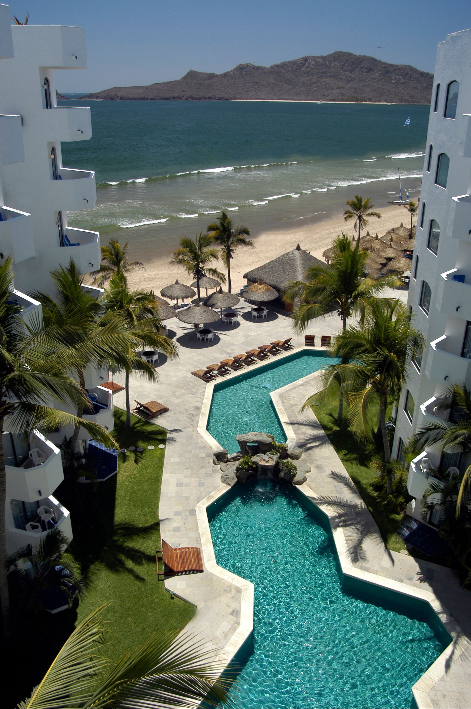 Gaviana Resort, Mazatlán - Compare Deals