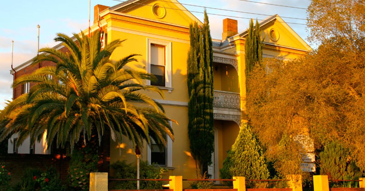 Campbell St Lodge from . Castlemaine Hotel Deals & Reviews - KAYAK
