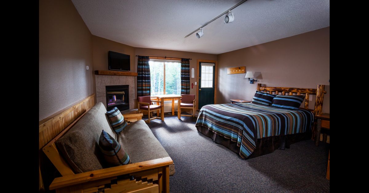 Eagle Ridge Resort at Lutsen Mountains $136 ($̶2̶6̶1̶). Lutsen Hotel ...