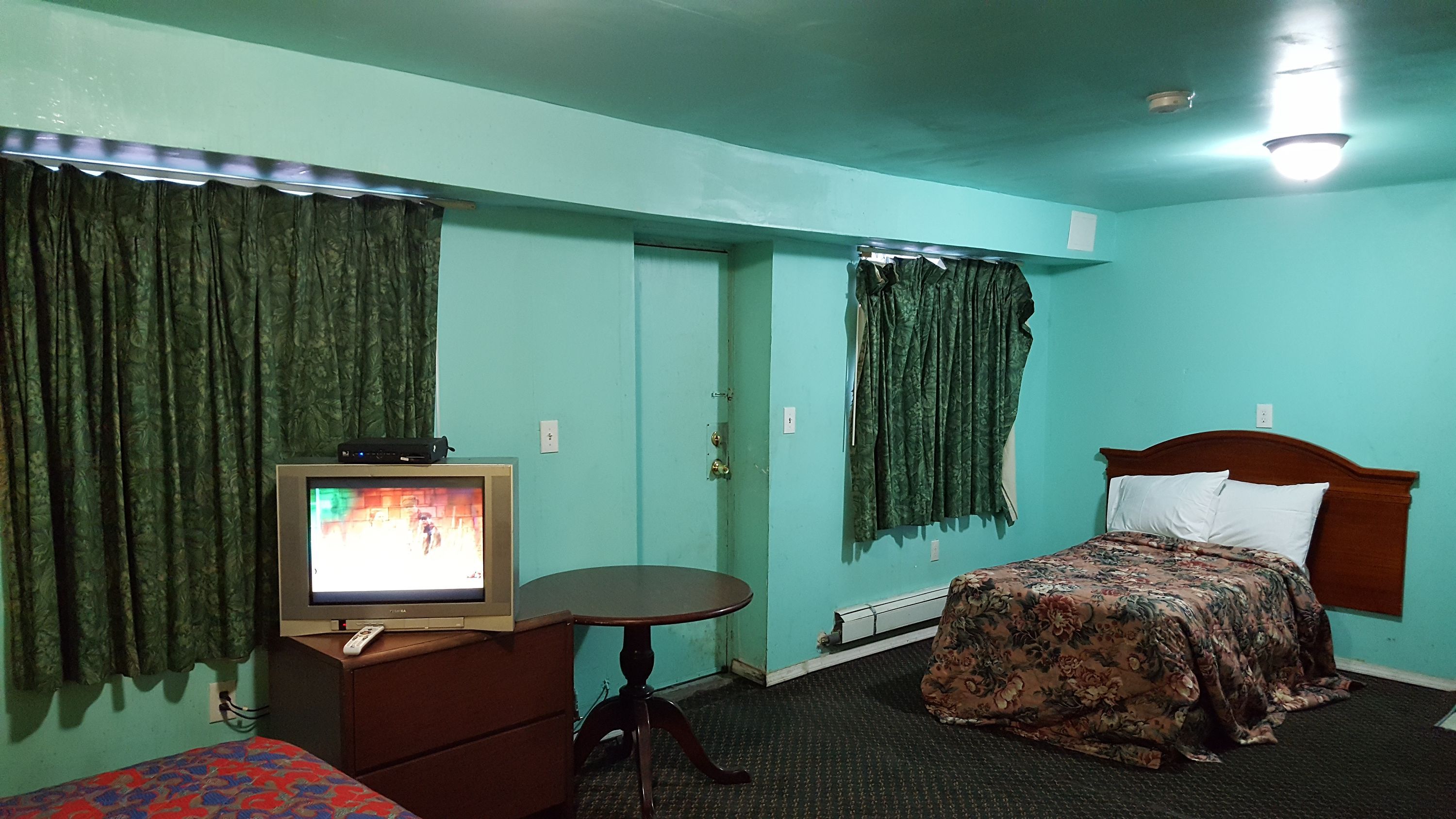 Mona Lisa Motel $48 ($̶5̶4̶). Inkster Hotel Deals & Reviews - KAYAK