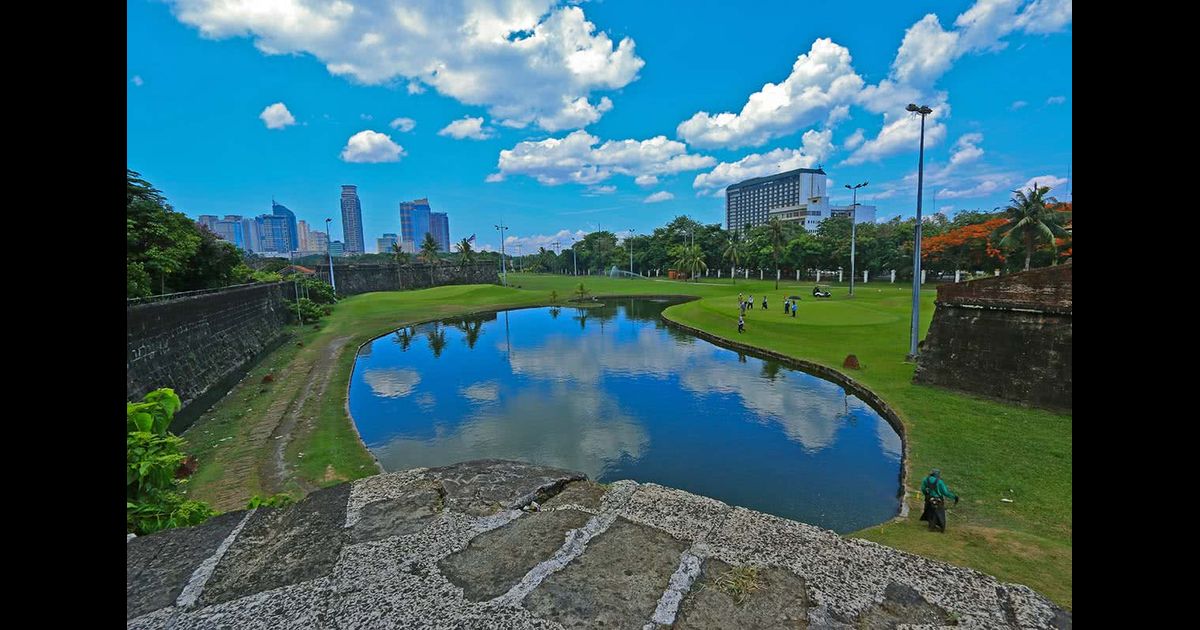 Red Planet Manila Aseana City, Parañaque, NCR, Philippines - Compare Deals