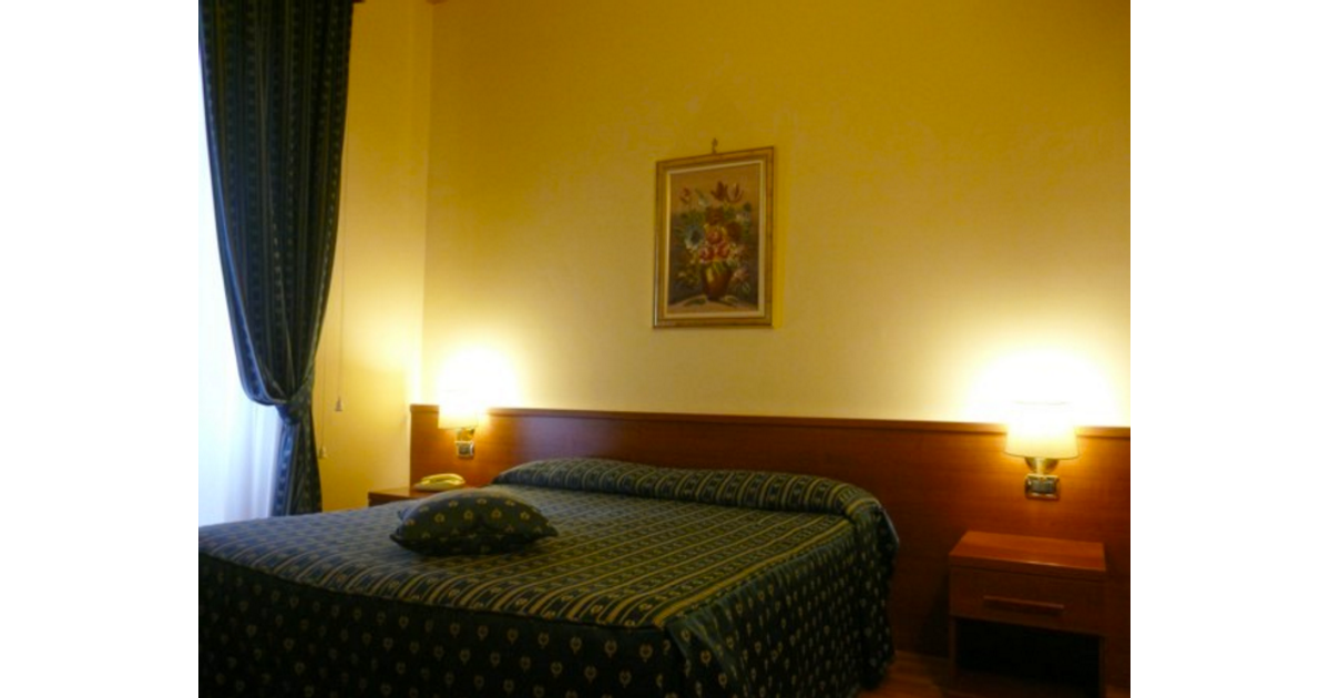 Hotel Fenicia in Rome, Italy from $43: Deals, Reviews, Photos | momondo