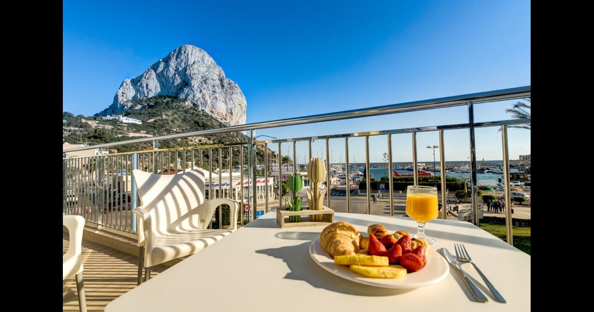 Hotel Porto Calpe in Calp, Spain from $37: Deals, Reviews, Photos | momondo