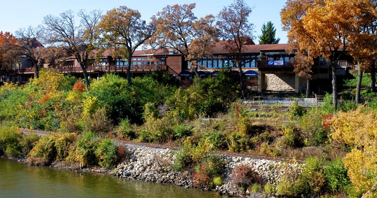 Riverview Inn & Suites, Ascend Hotel Collection $132. Rockford Hotel ...