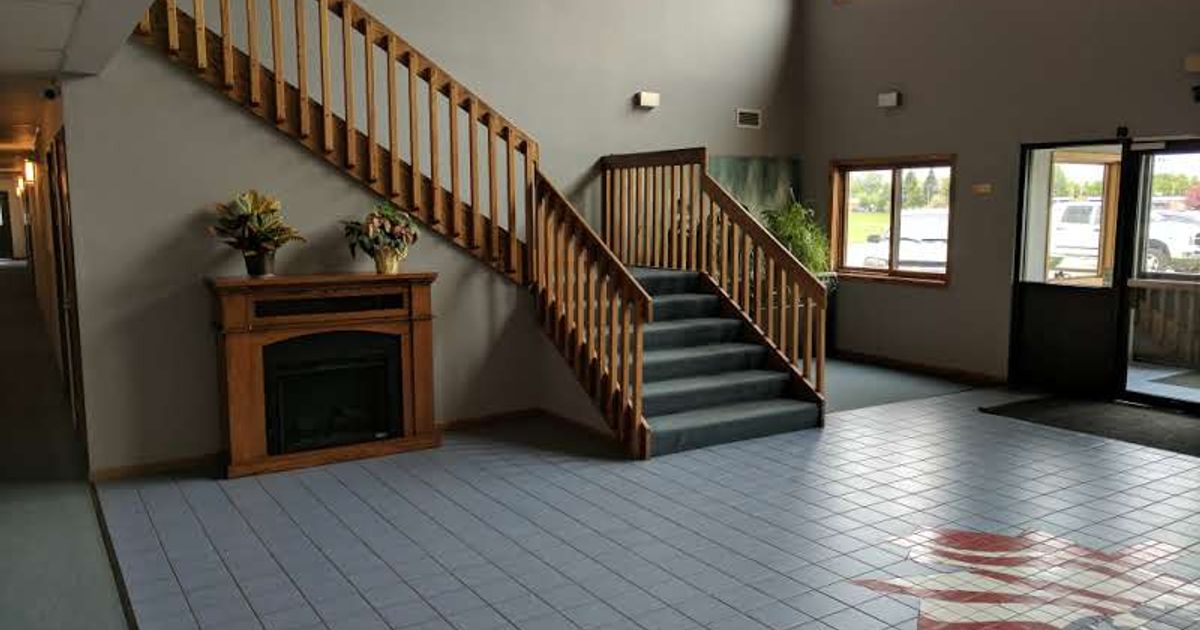 Can Am Inn from $124. Warroad Hotel Deals & Reviews - KAYAK